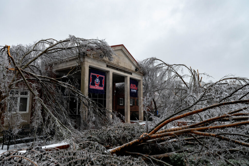 Campus Closed Another Week, Due Dates Paused - The Daily Mississippian
